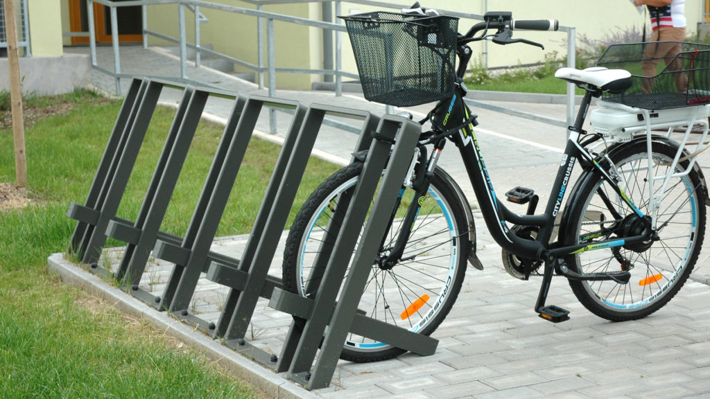 Stojan na bicykle IKS | Mestský mobiliár - Urbania vybavenie verejného ...